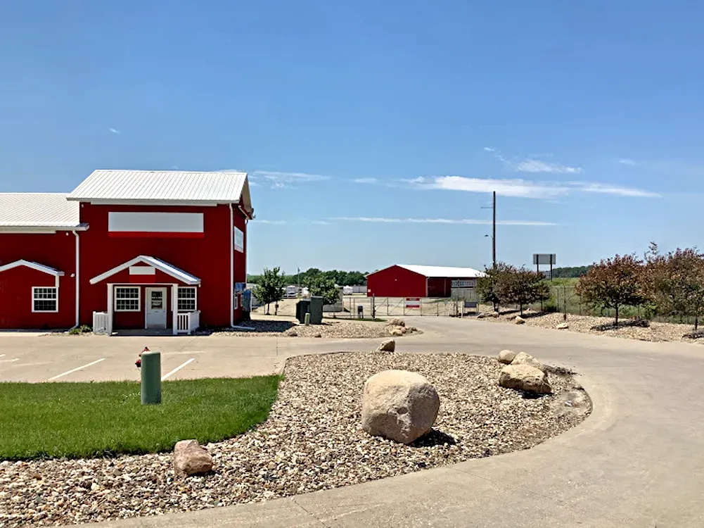 Vehicle Storage Near Hudson, IA | Car and RV Storage | SROA